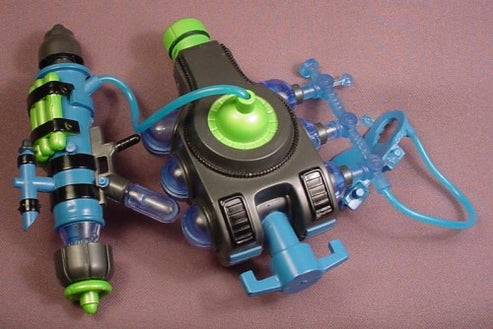 Spider-Man Hyper-Hydro Water Blaster Accessory For A Sea Snake Veno ...